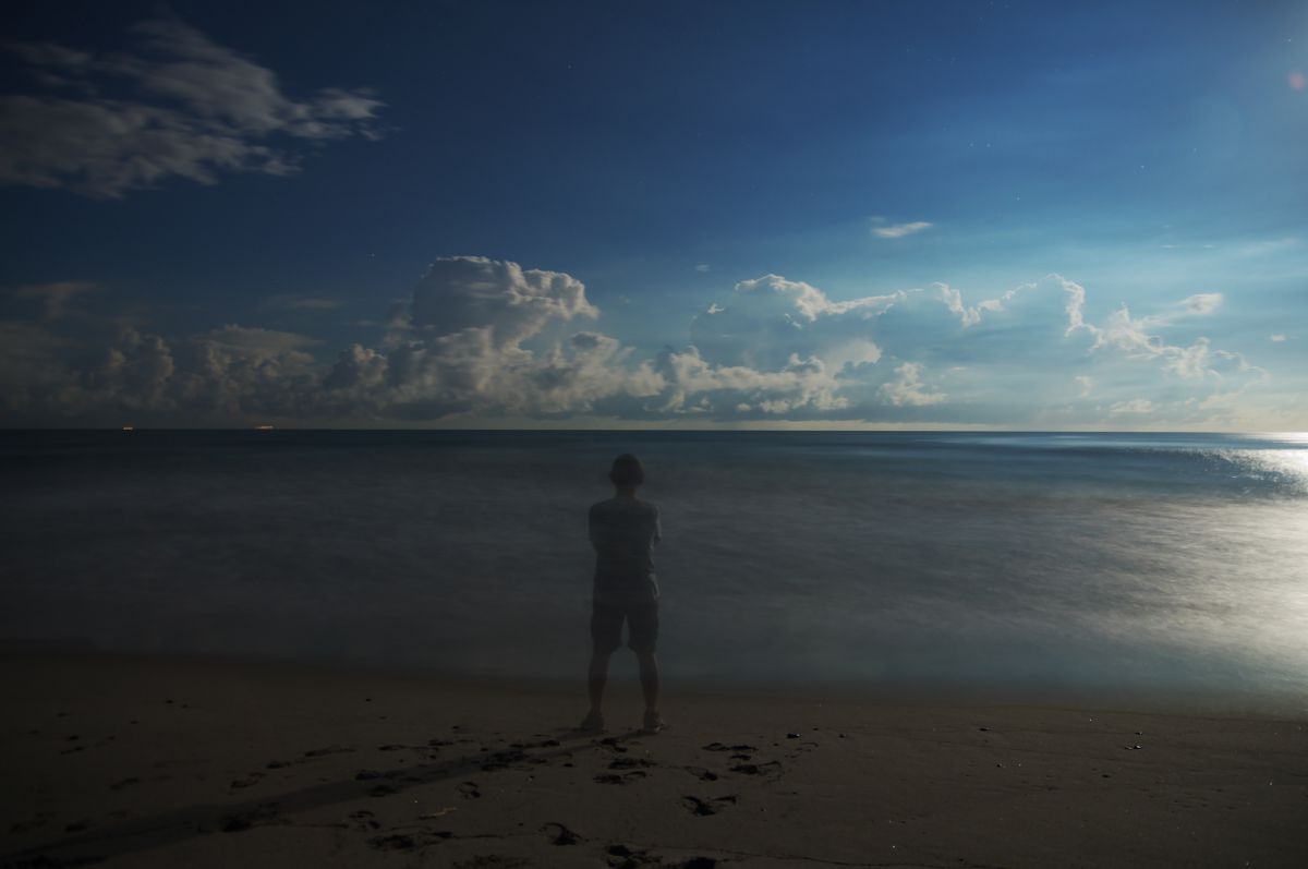 Moon night 4 | GANREF