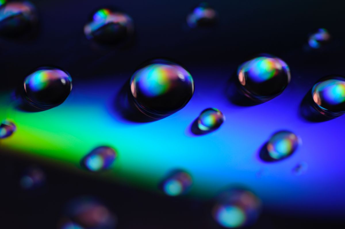 Rainbow water drops | GANREF