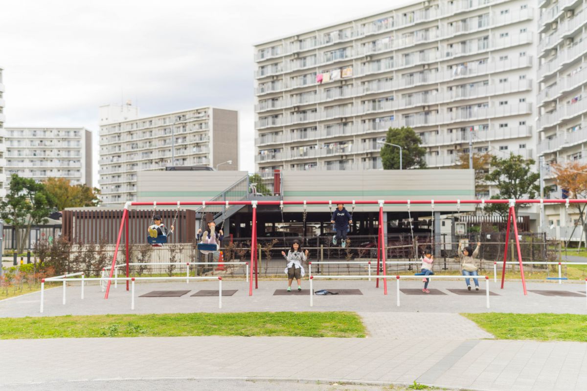 Swing of the apartment complex | GANREF