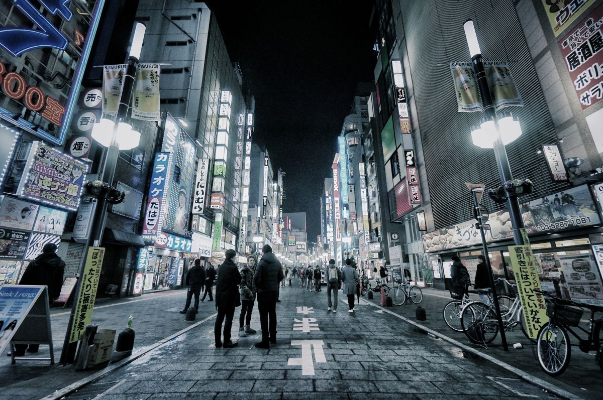 City that dwells Phantom | GANREF