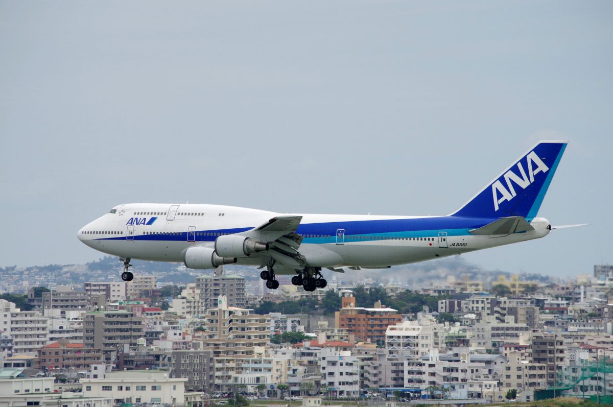 那覇を飛ぶ747 | GANREF