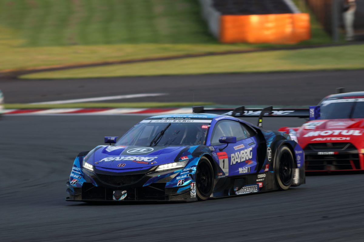 Raybrig NSX vs Motul GTR 2019 Rd5 Fuji | GANREF