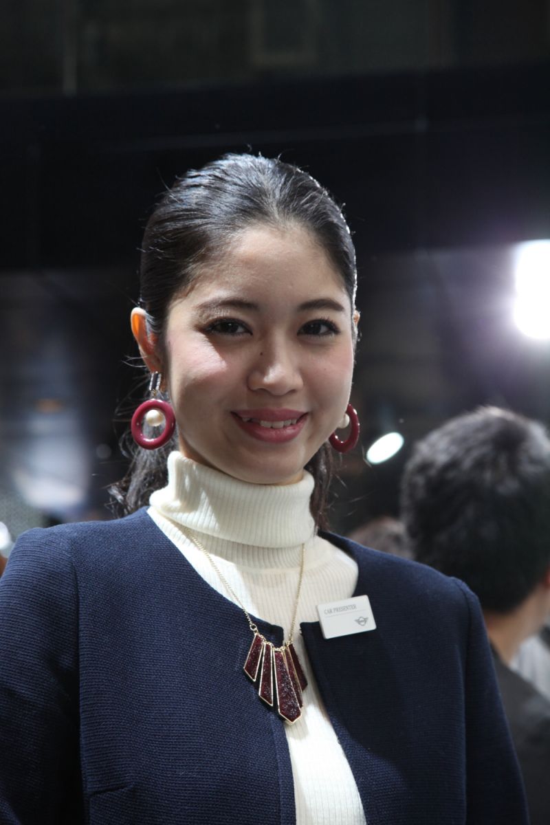 赤いイヤリング | GANREF