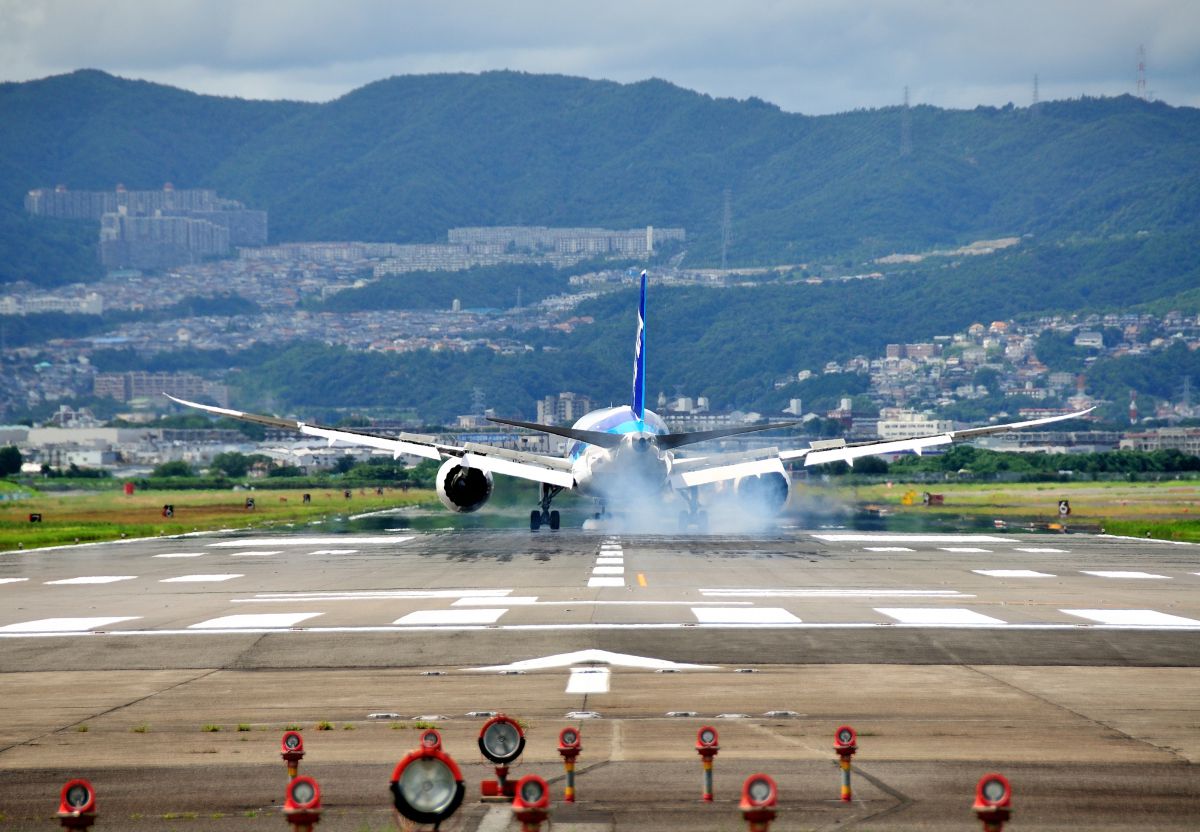 Touch Down． | GANREF