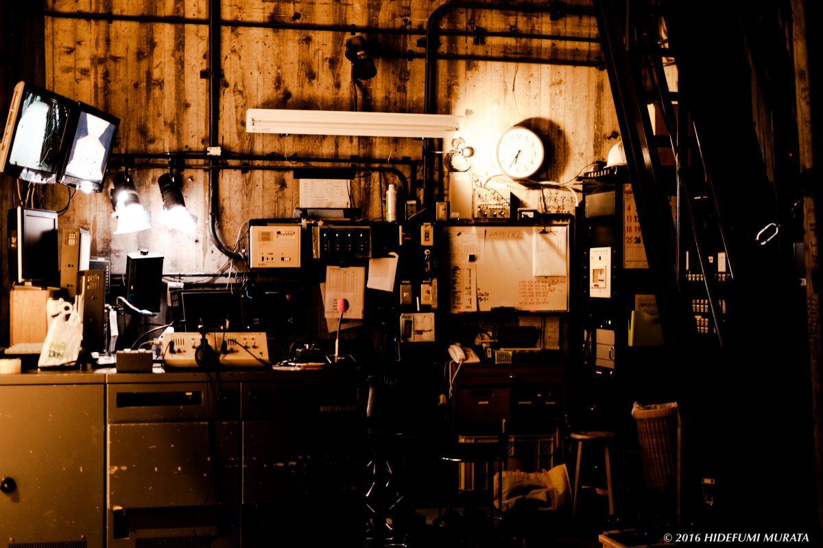 director desk | GANREF