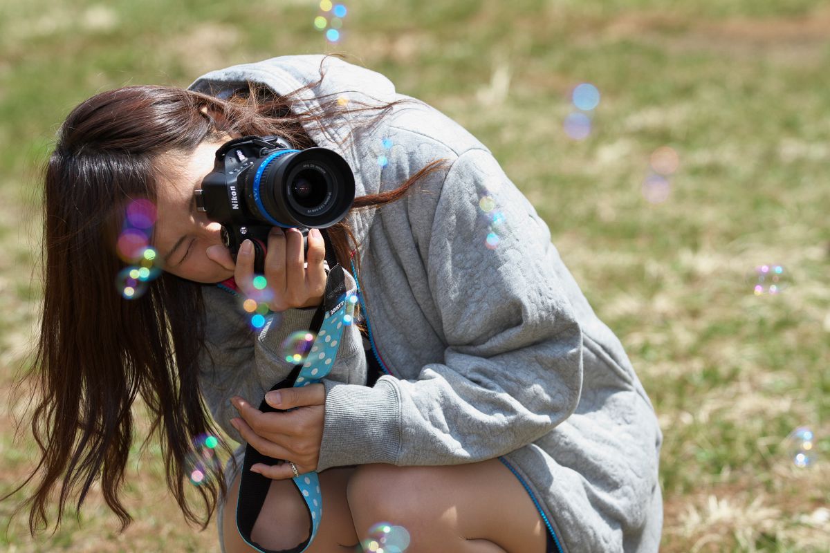 a breath of air. | GANREF