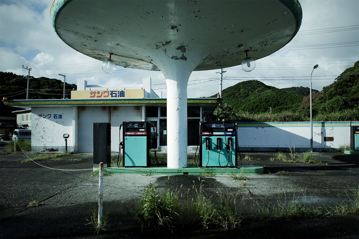 left behind | GANREF