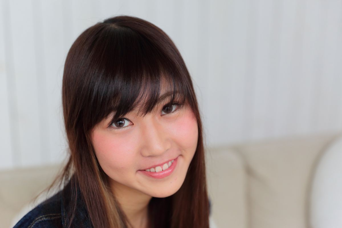 そんなに見つめないで… | GANREF