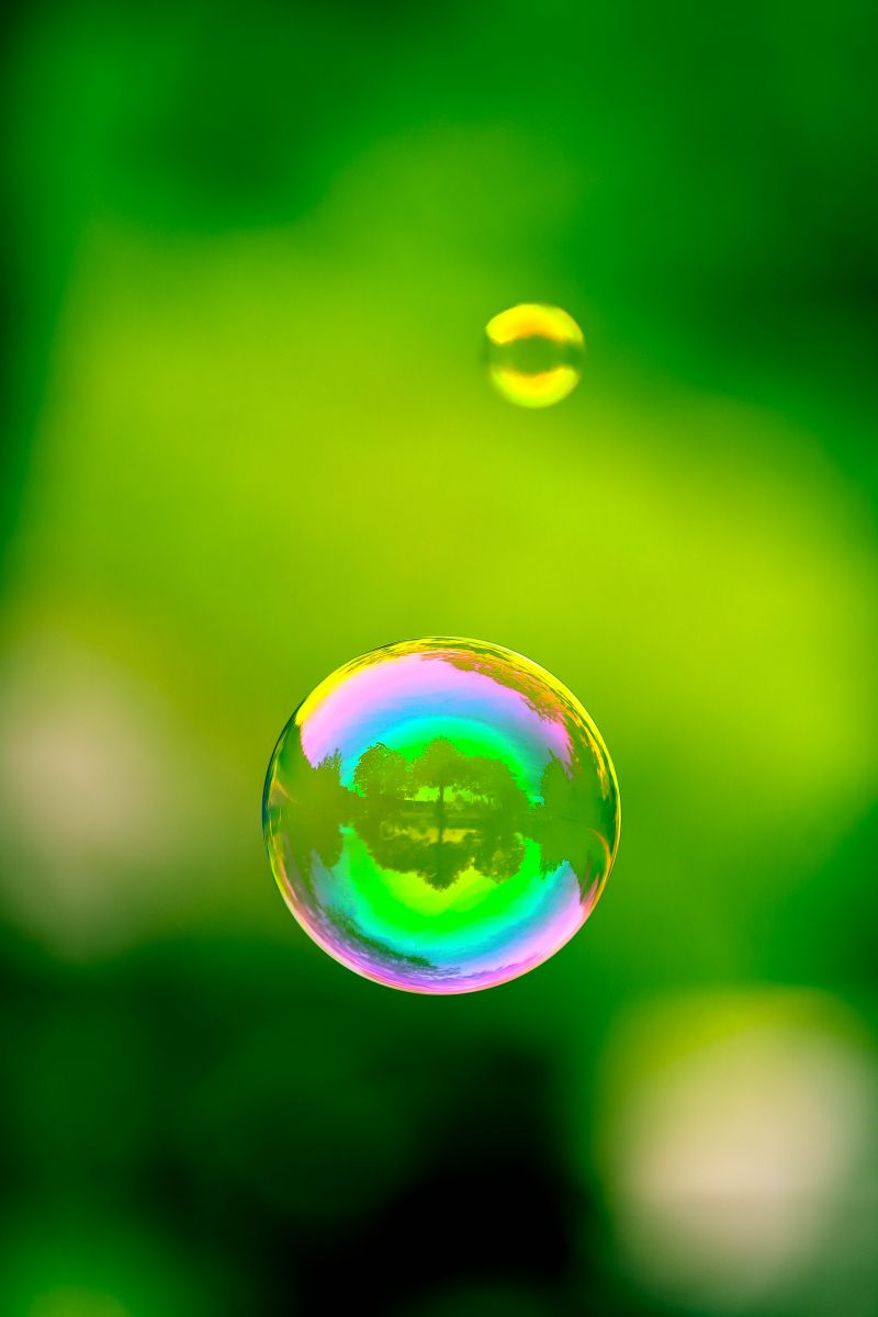 Green soap bubbles | GANREF