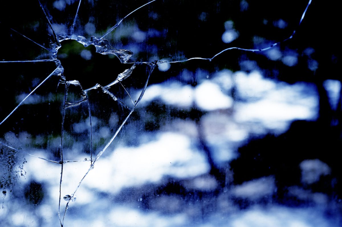 broken ･･･ | GANREF