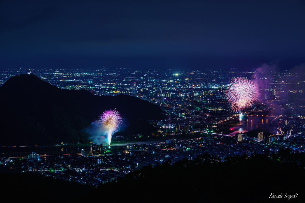 Fireworks and nightscape | GANREF