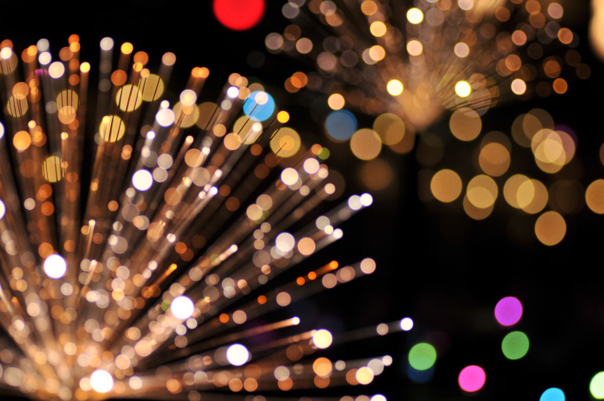 ひかり はじける 冬の街 | GANREF