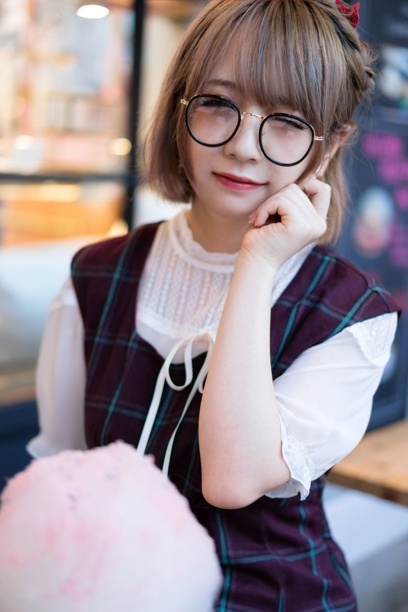 For your eyes only | GANREF