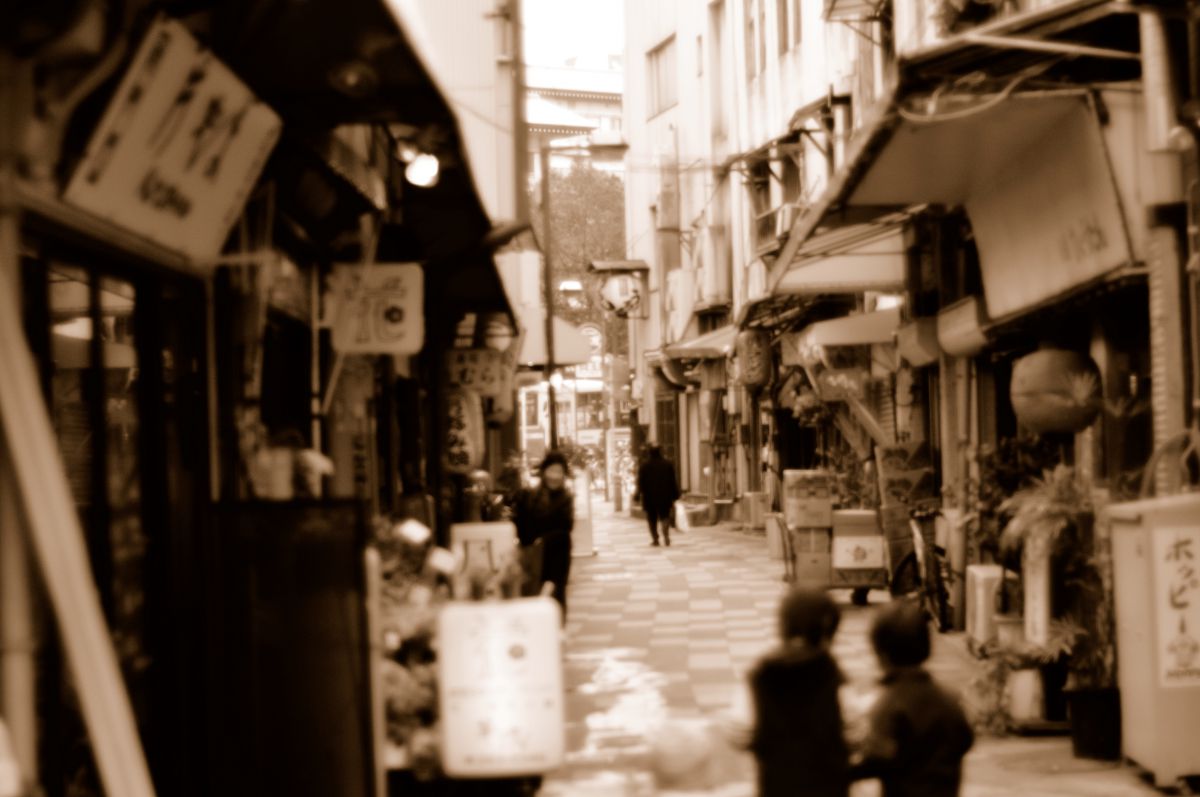 nostalgic street | GANREF