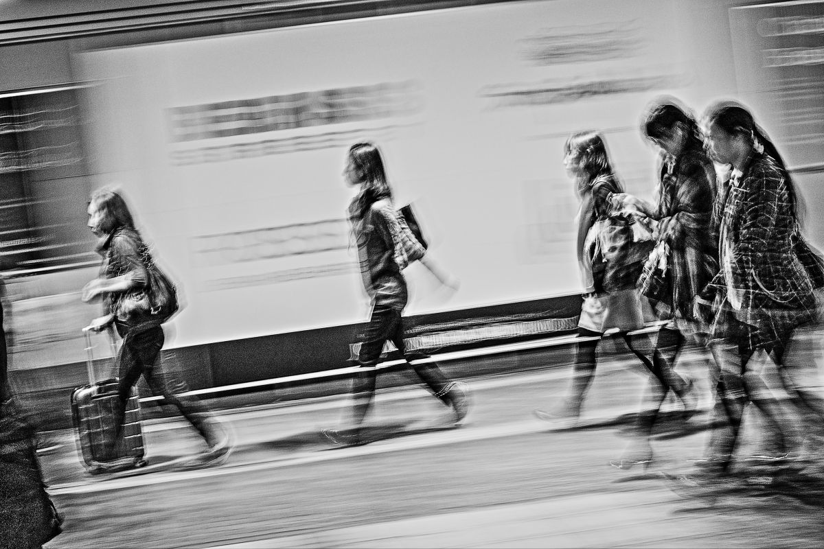 At a quick pace | GANREF