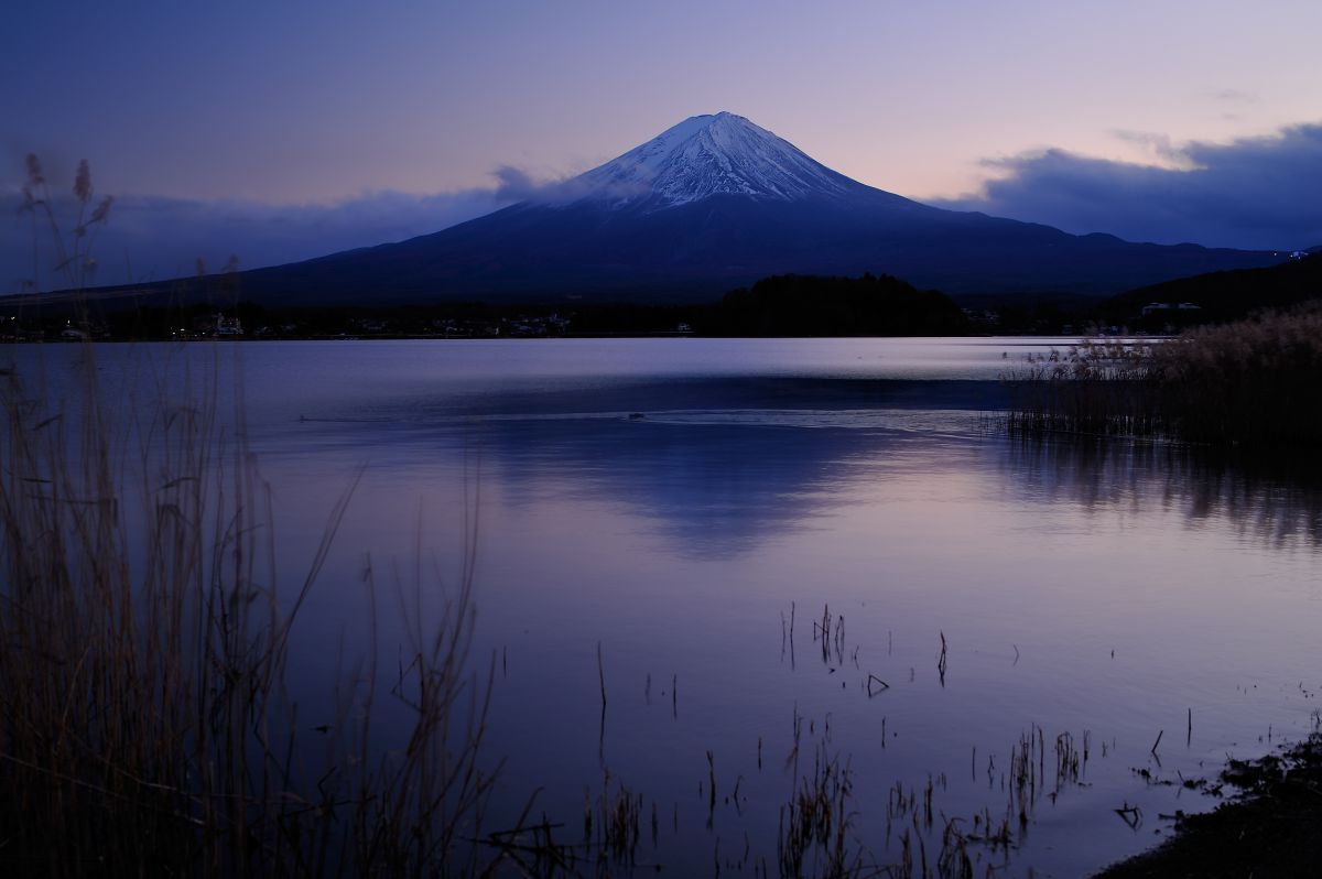 December dusk | GANREF