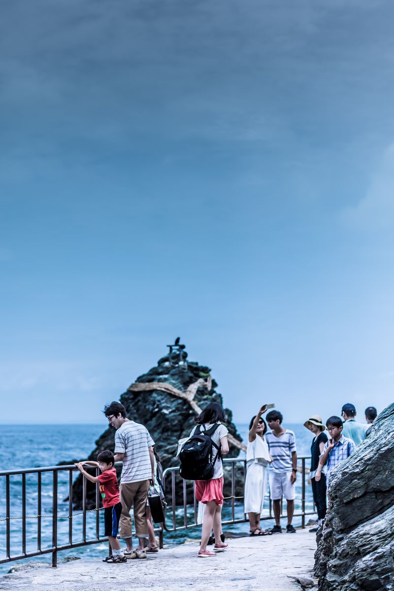 夫婦岩前にて | GANREF