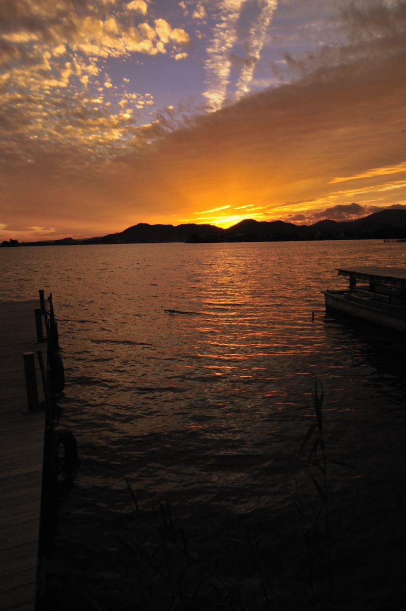 Setting sun(in west lake) | GANREF