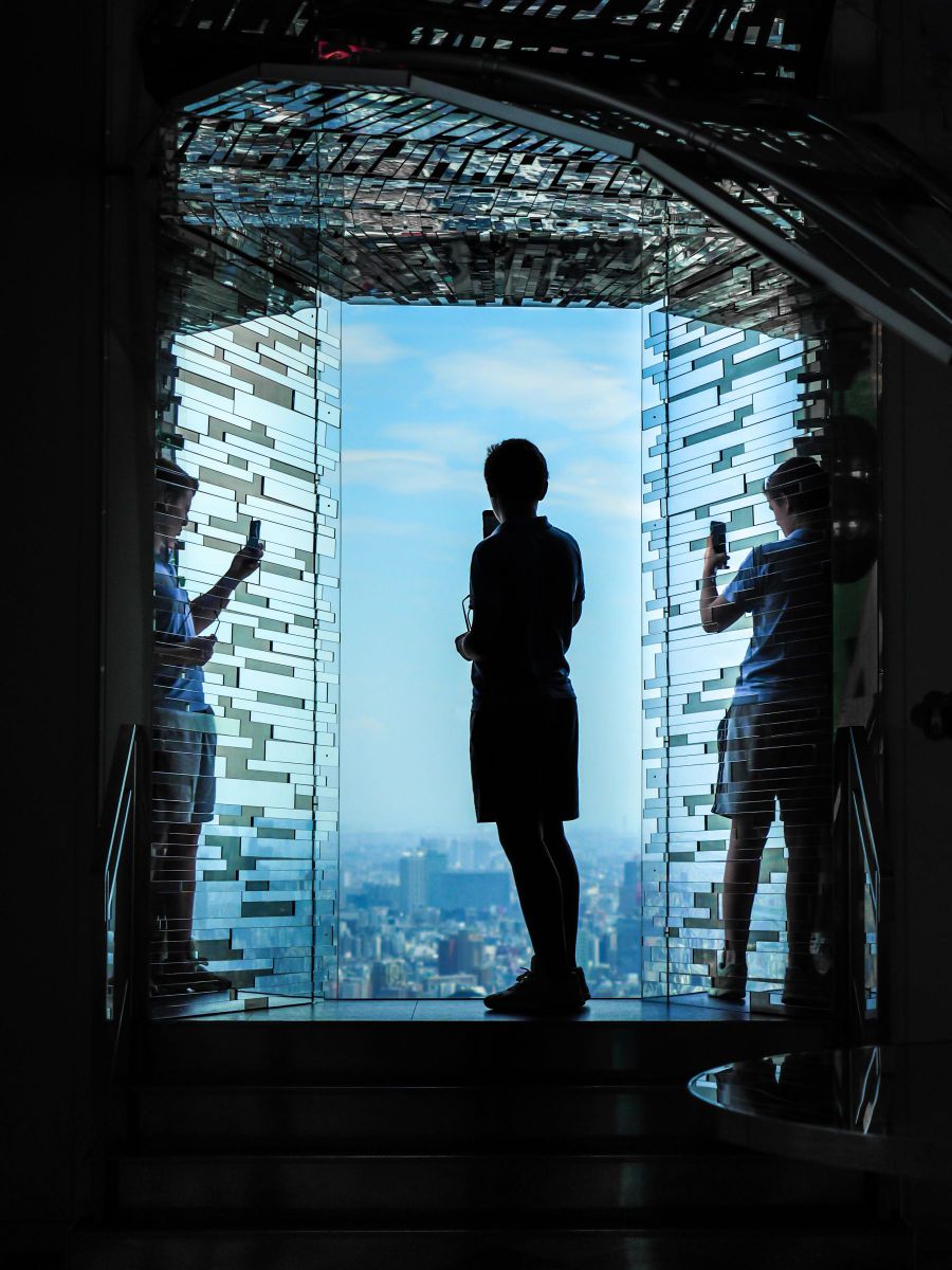 Shooting Tokyo. | GANREF