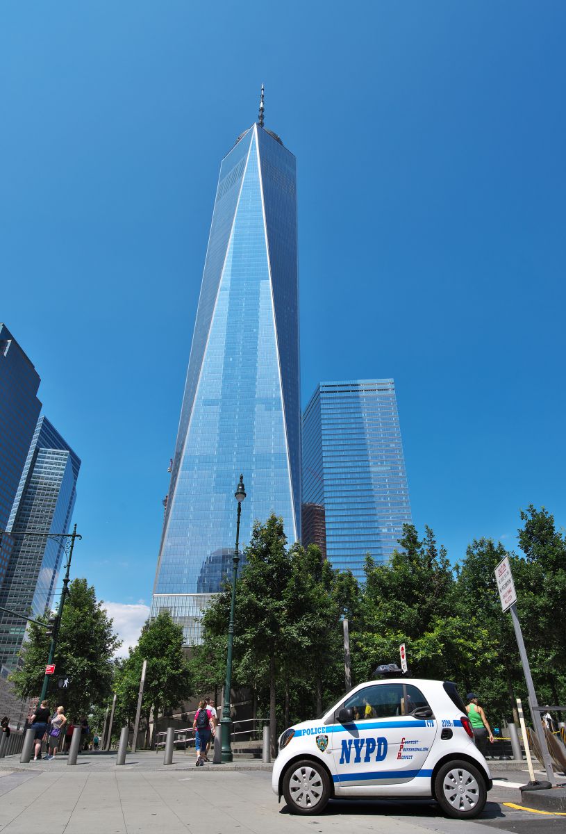 Skyscraper with NYPD | GANREF