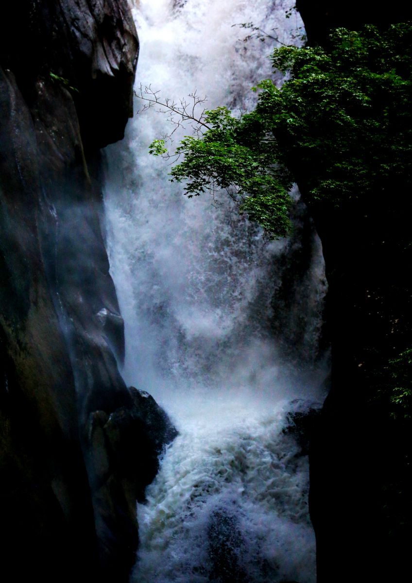 瀑布2 | GANREF