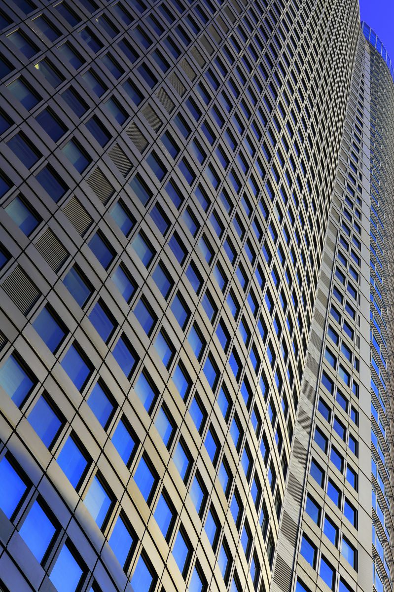 Blue Windows | GANREF