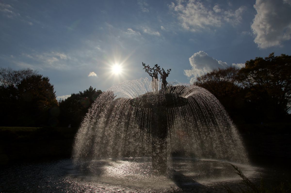 HDRで逆光噴水 | GANREF