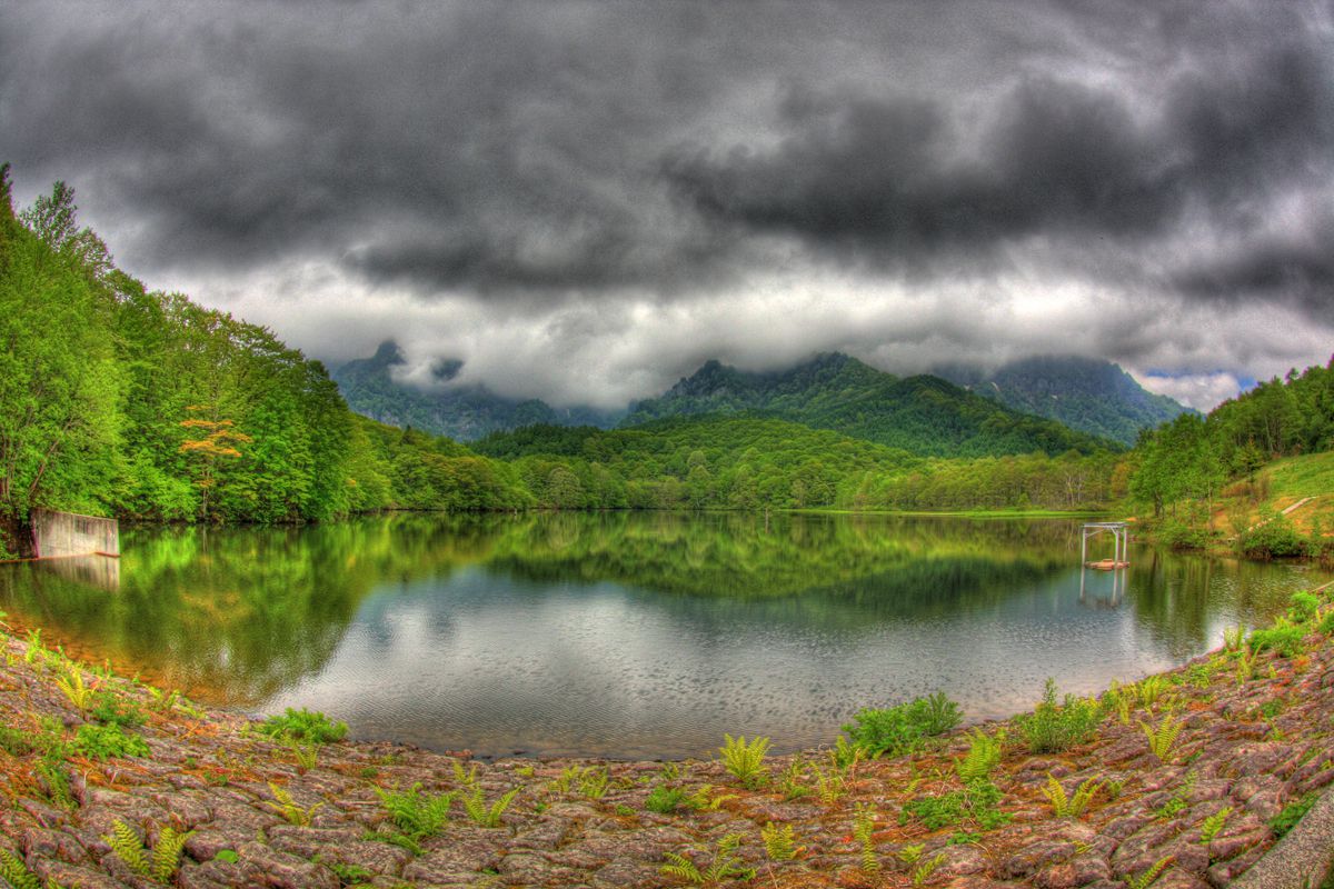 【HDR】鏡池 | GANREF