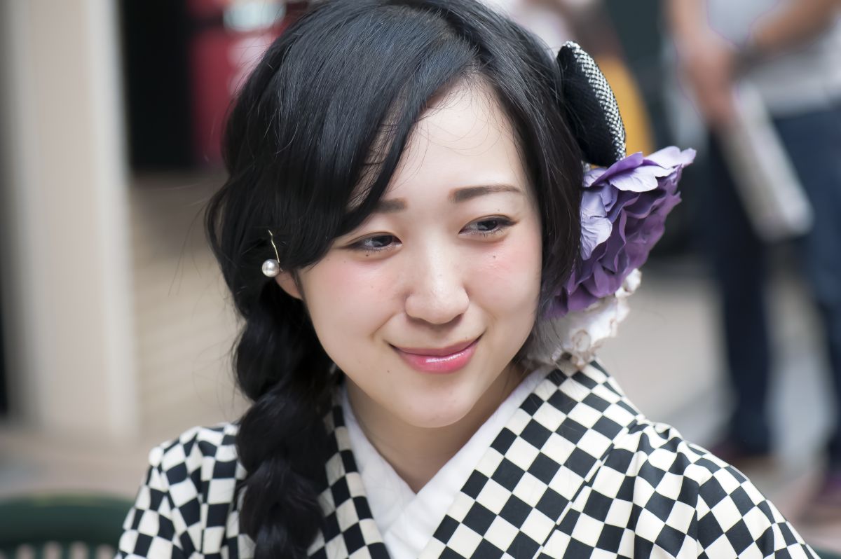 静かな微笑み | GANREF