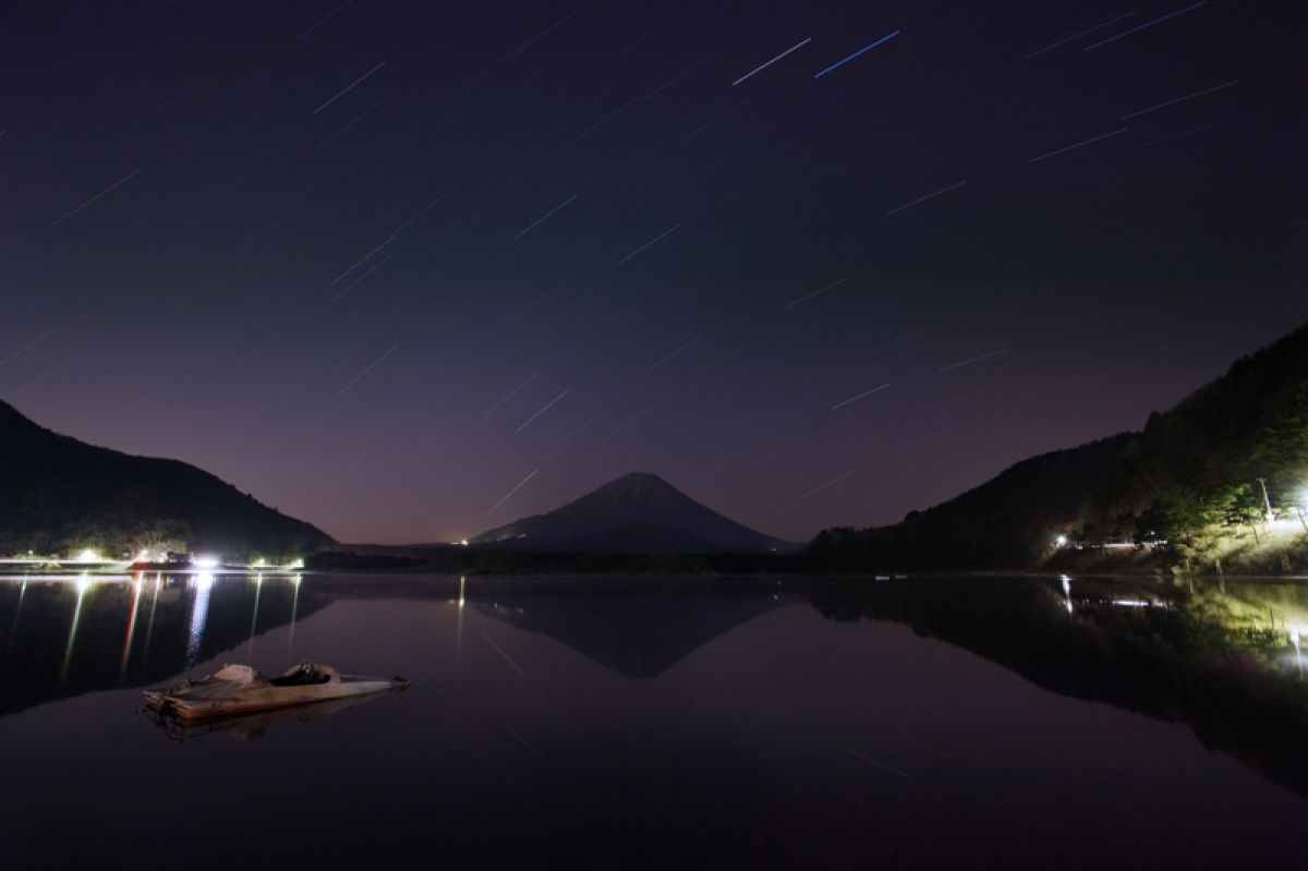 闇夜の輝き | GANREF