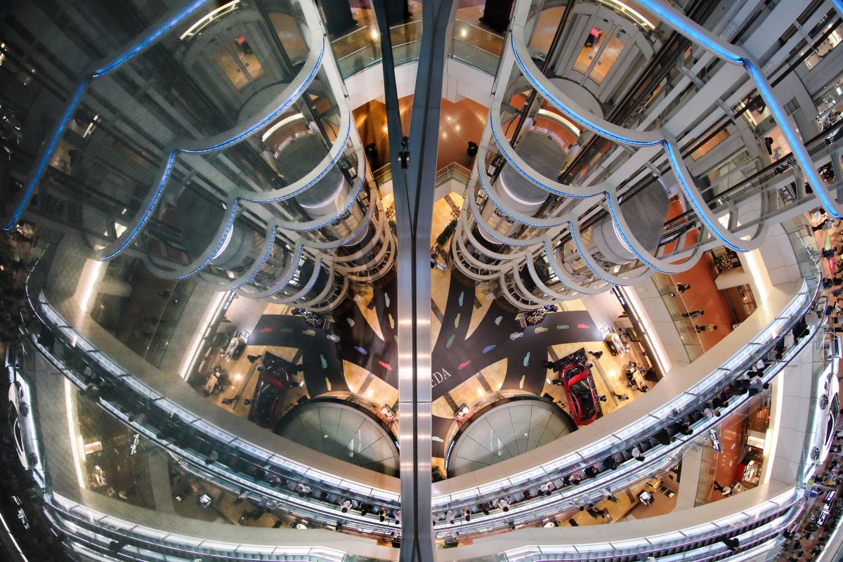 Parallel world | GANREF