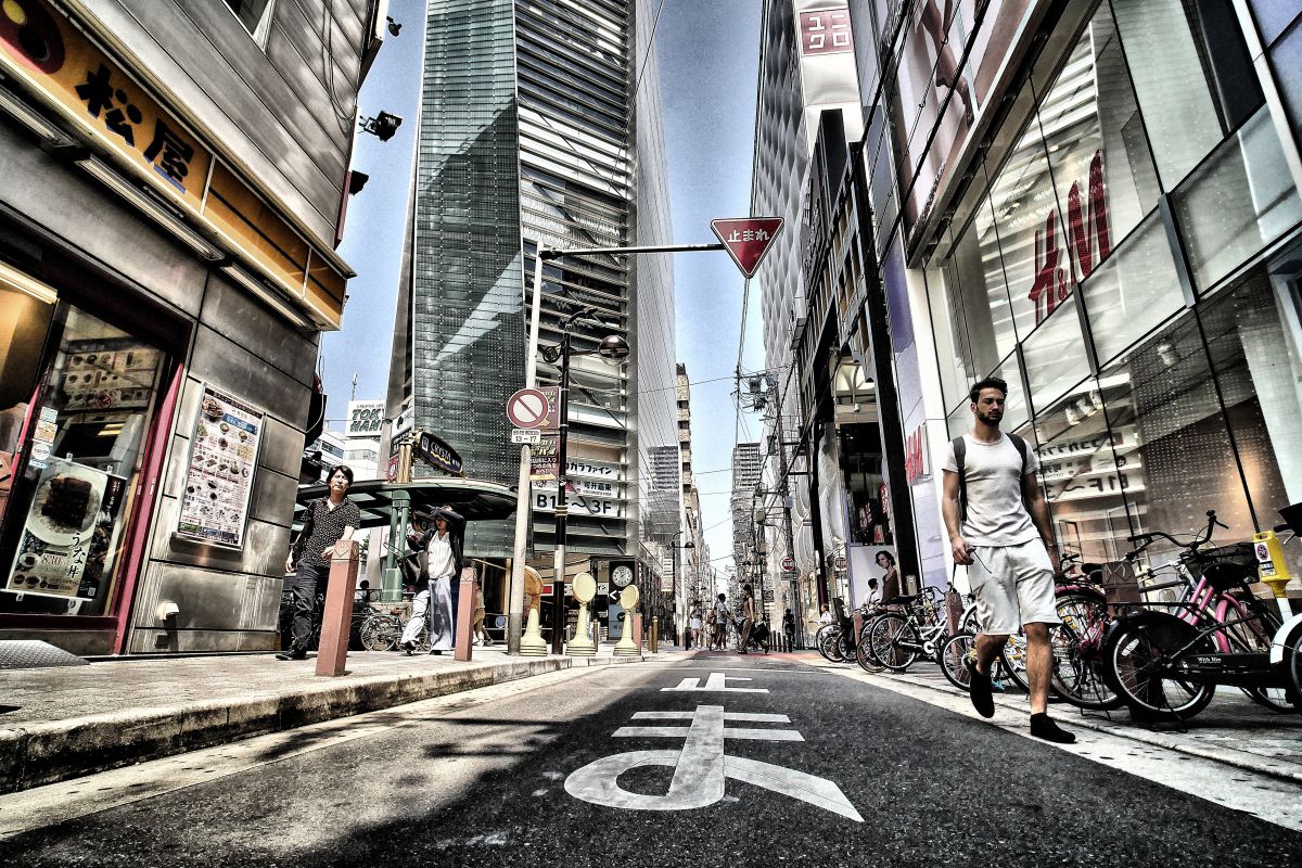 Straight Sphere | GANREF