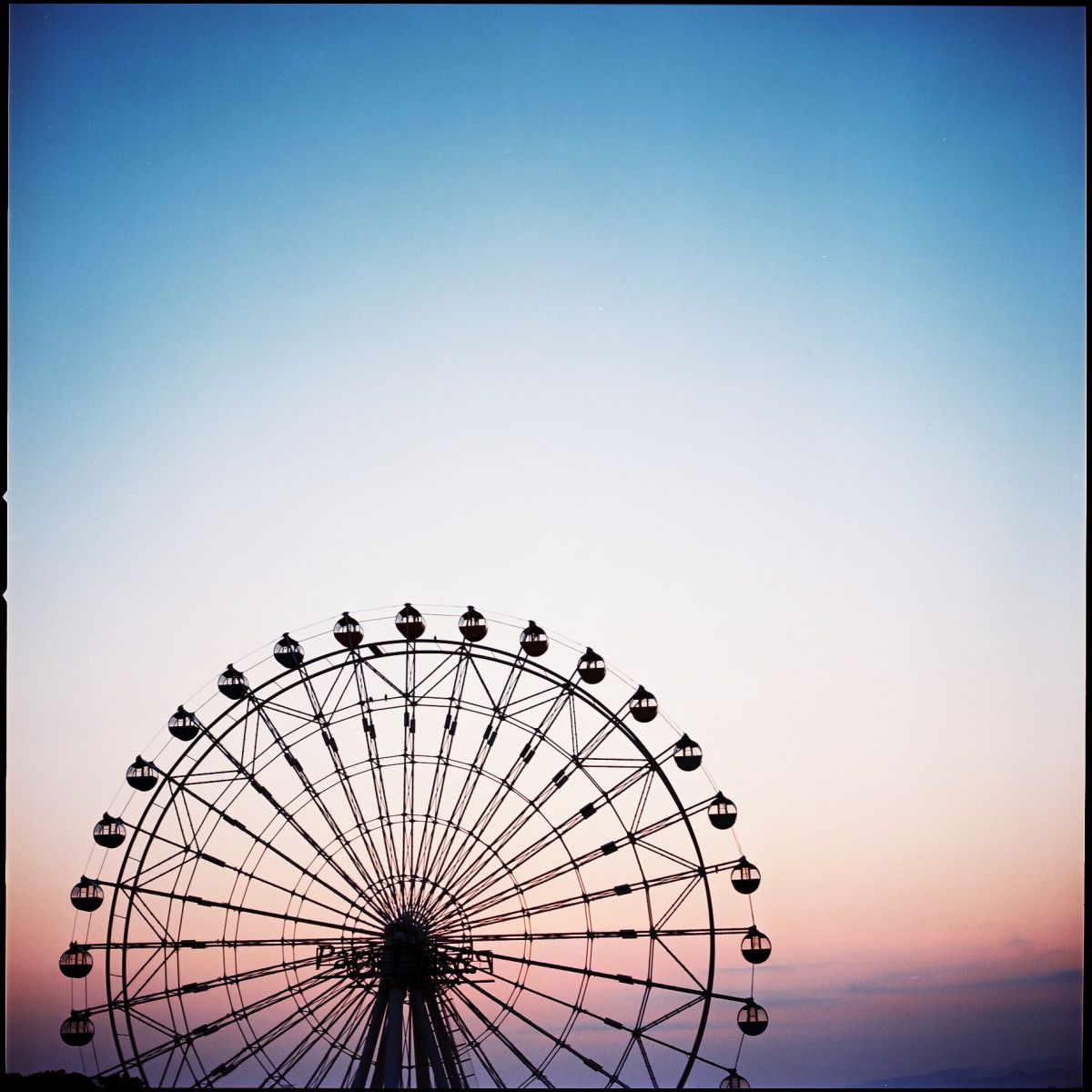 Ferris wheel | GANREF