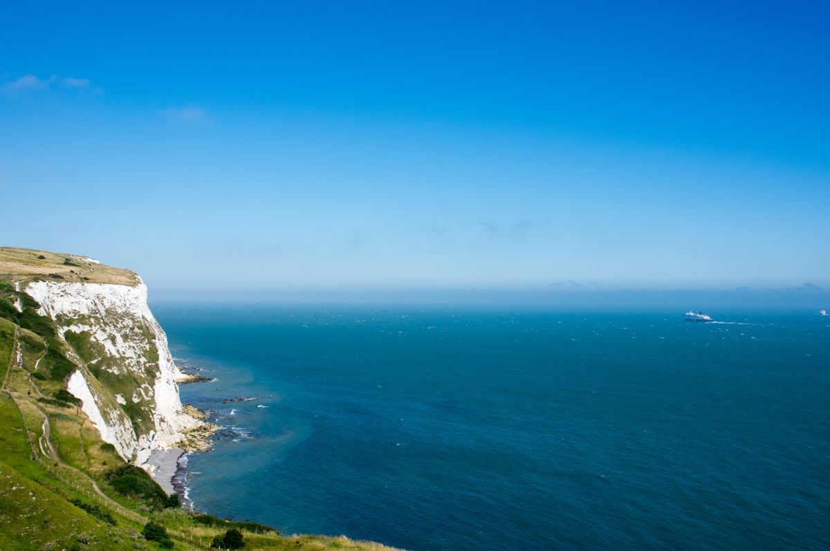 White Cliff | GANREF