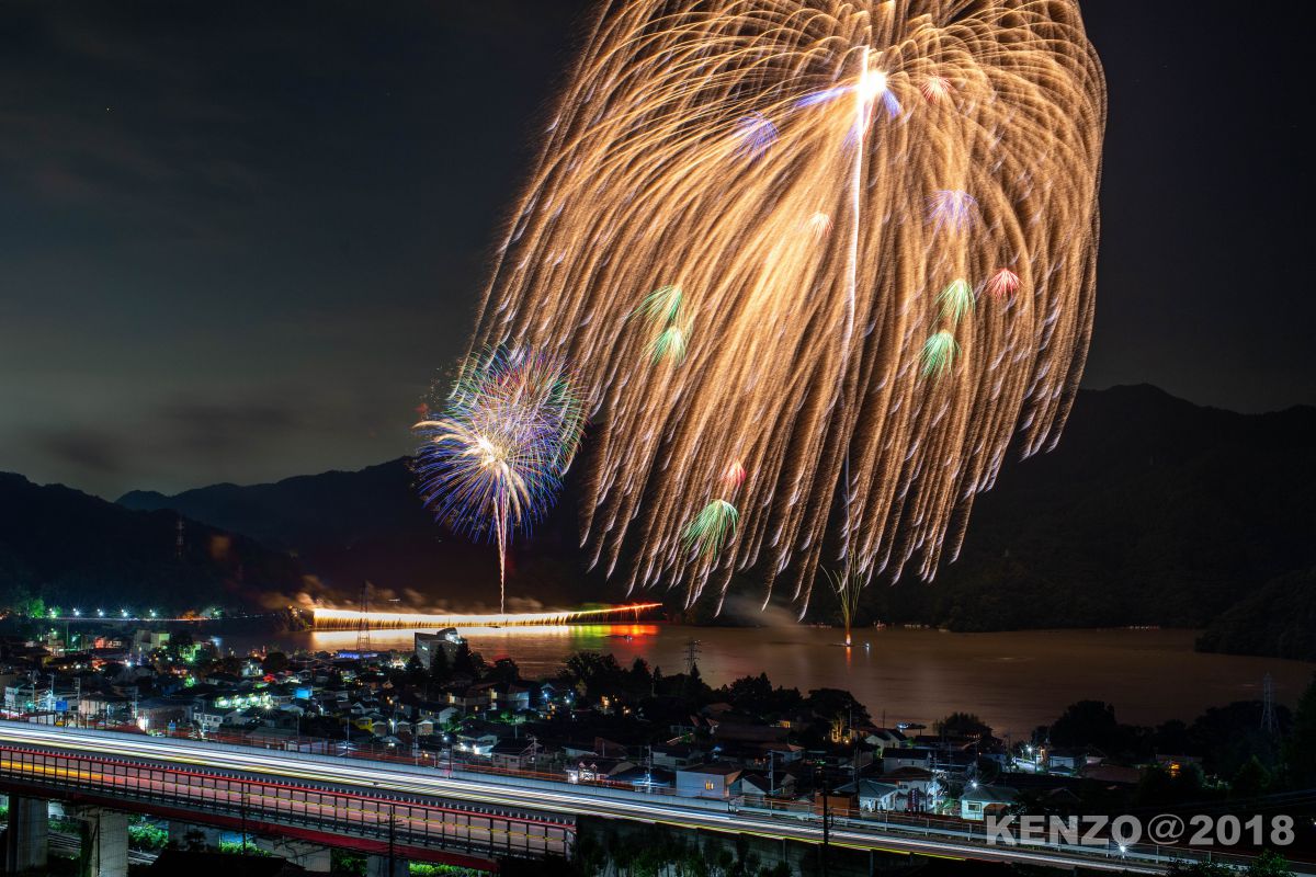 相模湖花火2018年1.5尺玉35mm | GANREF