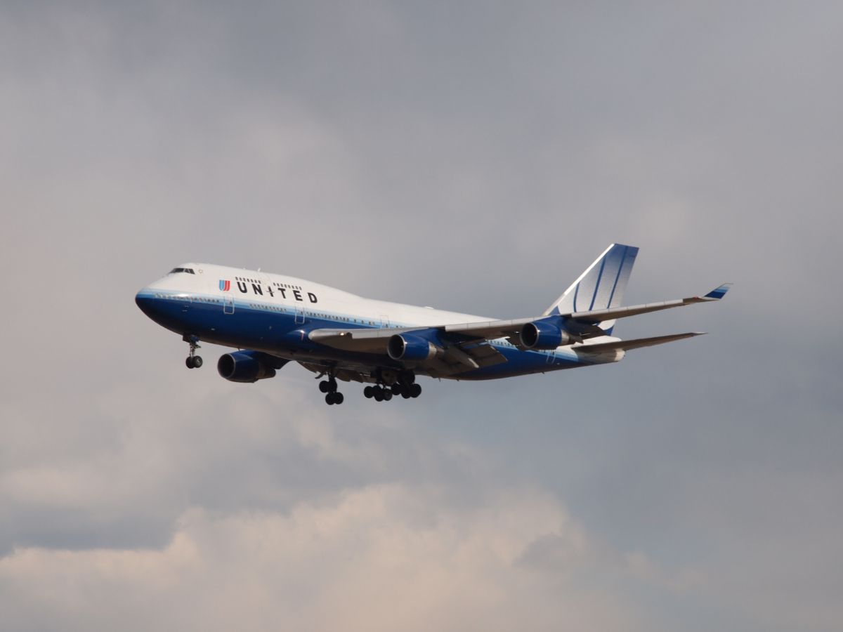 Hello . . . Good bye | GANREF