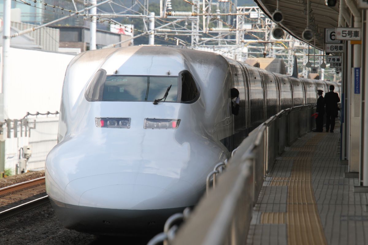 【7D de 新幹線】 三島駅にて… | GANREF