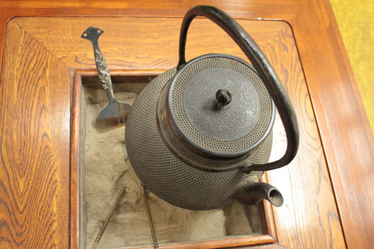 Iron kettle | GANREF