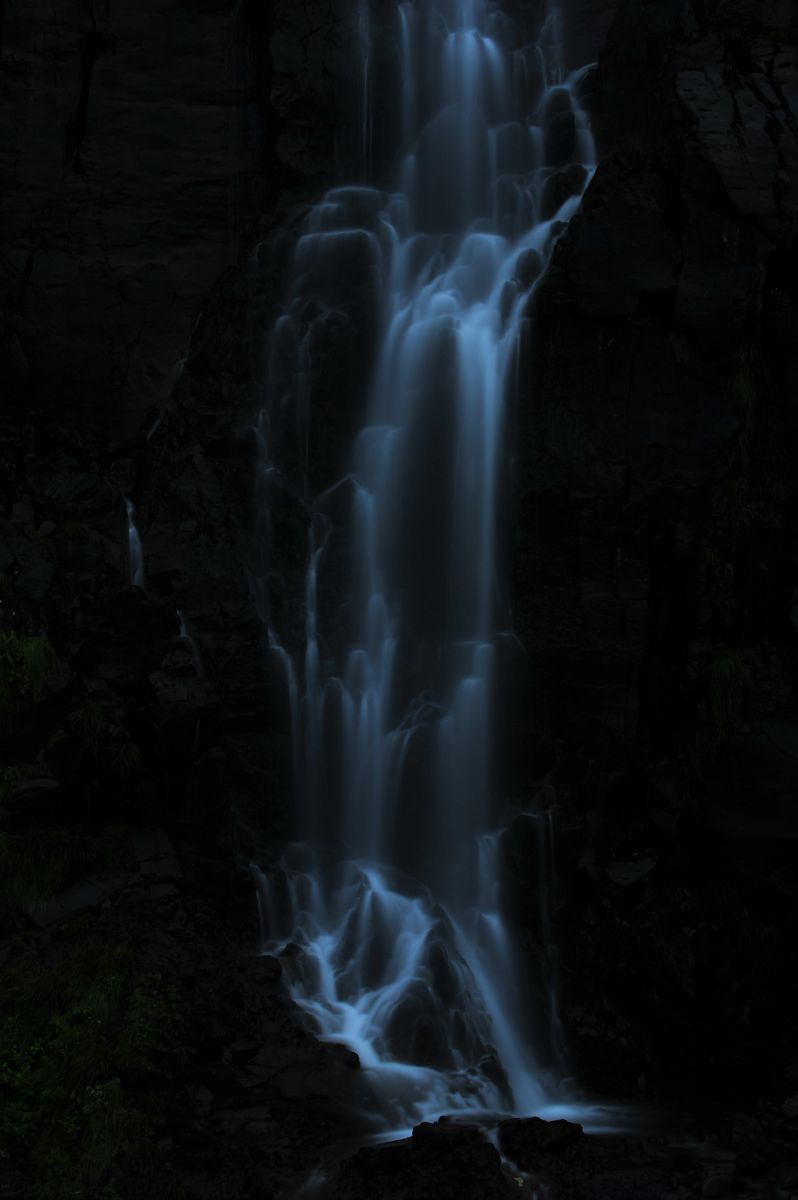 Dress of the lady （Silver flow） | GANREF