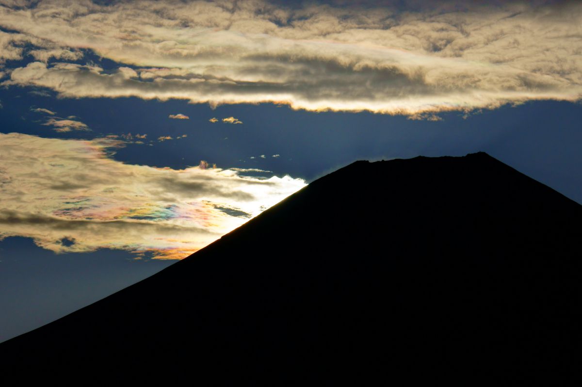 彩雲たなびく | GANREF