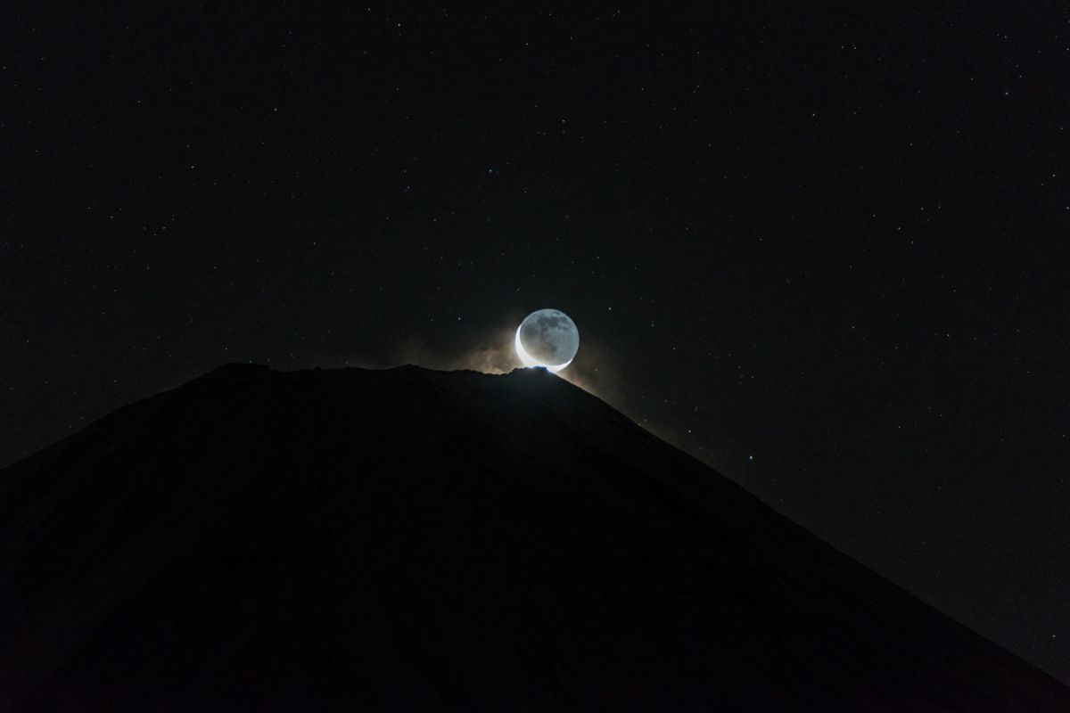 Good Moon Rising | GANREF