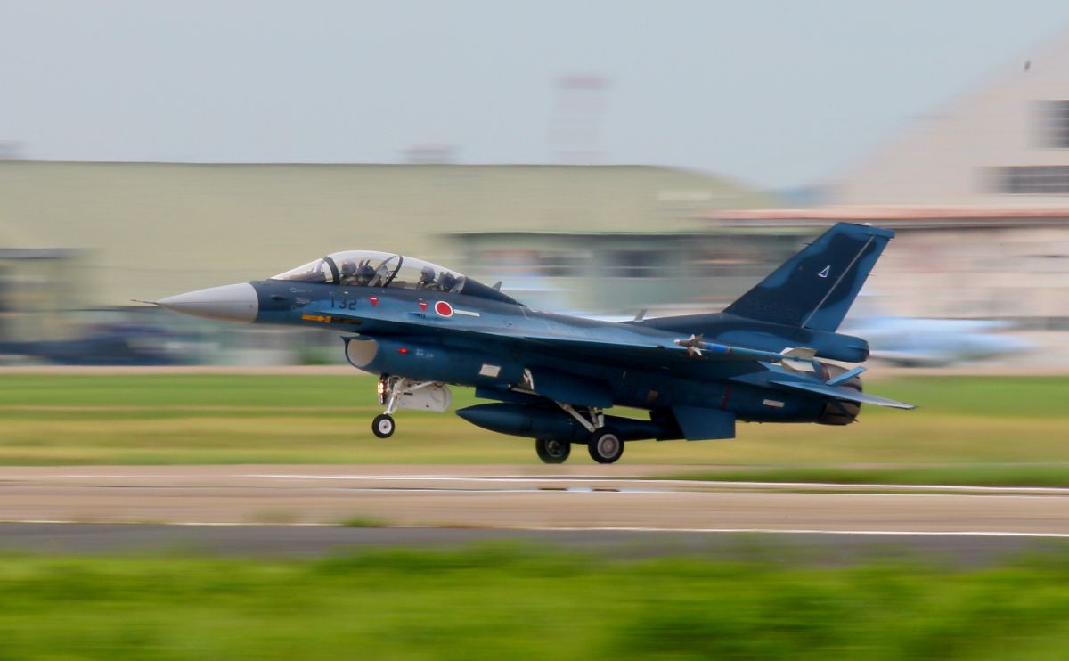 Touch and Go | GANREF