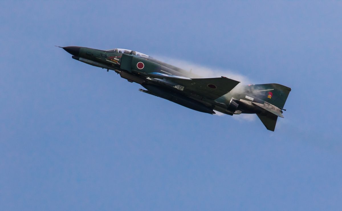 Veiled Phantom | GANREF