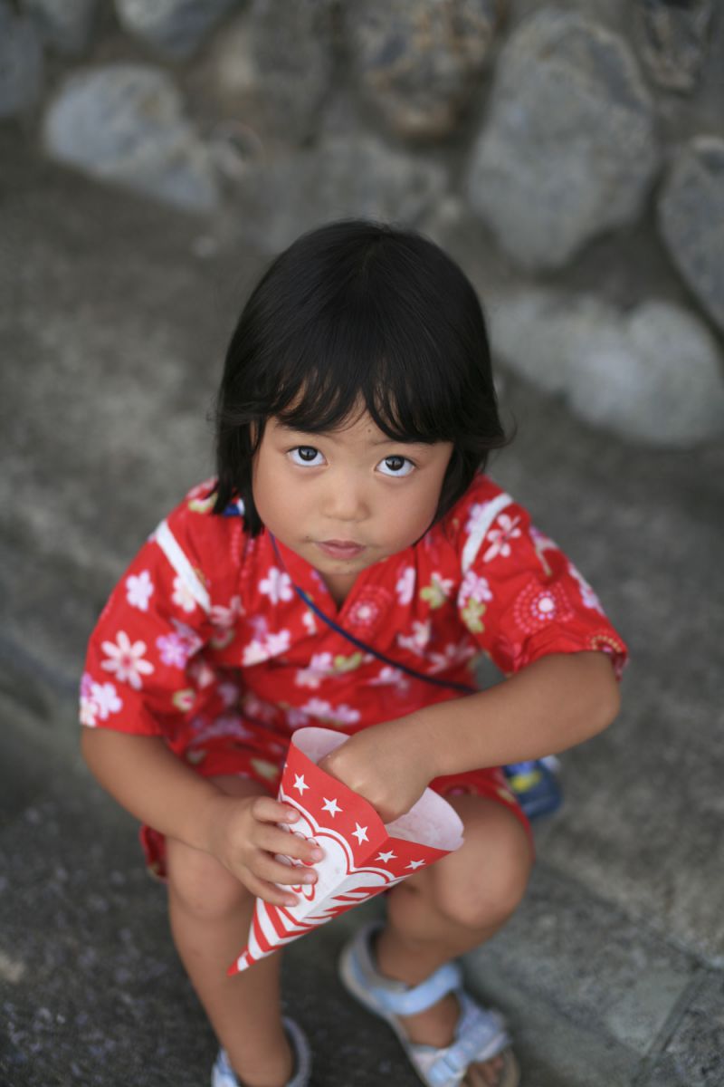 モグモグ。 | GANREF