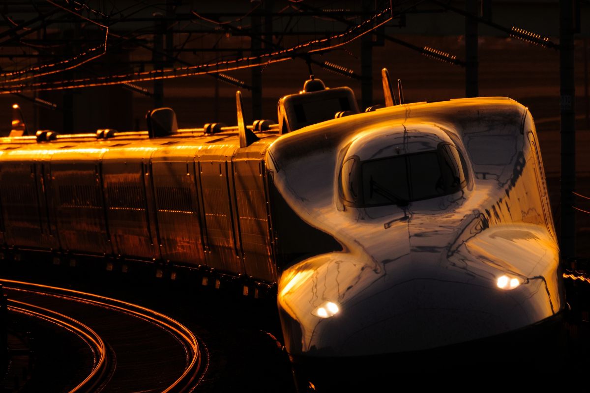 Sunset Super Express | GANREF