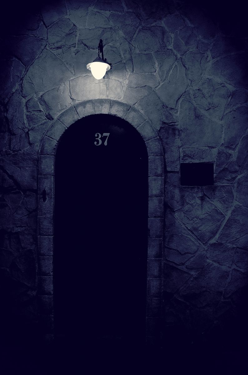 door number 37 | GANREF