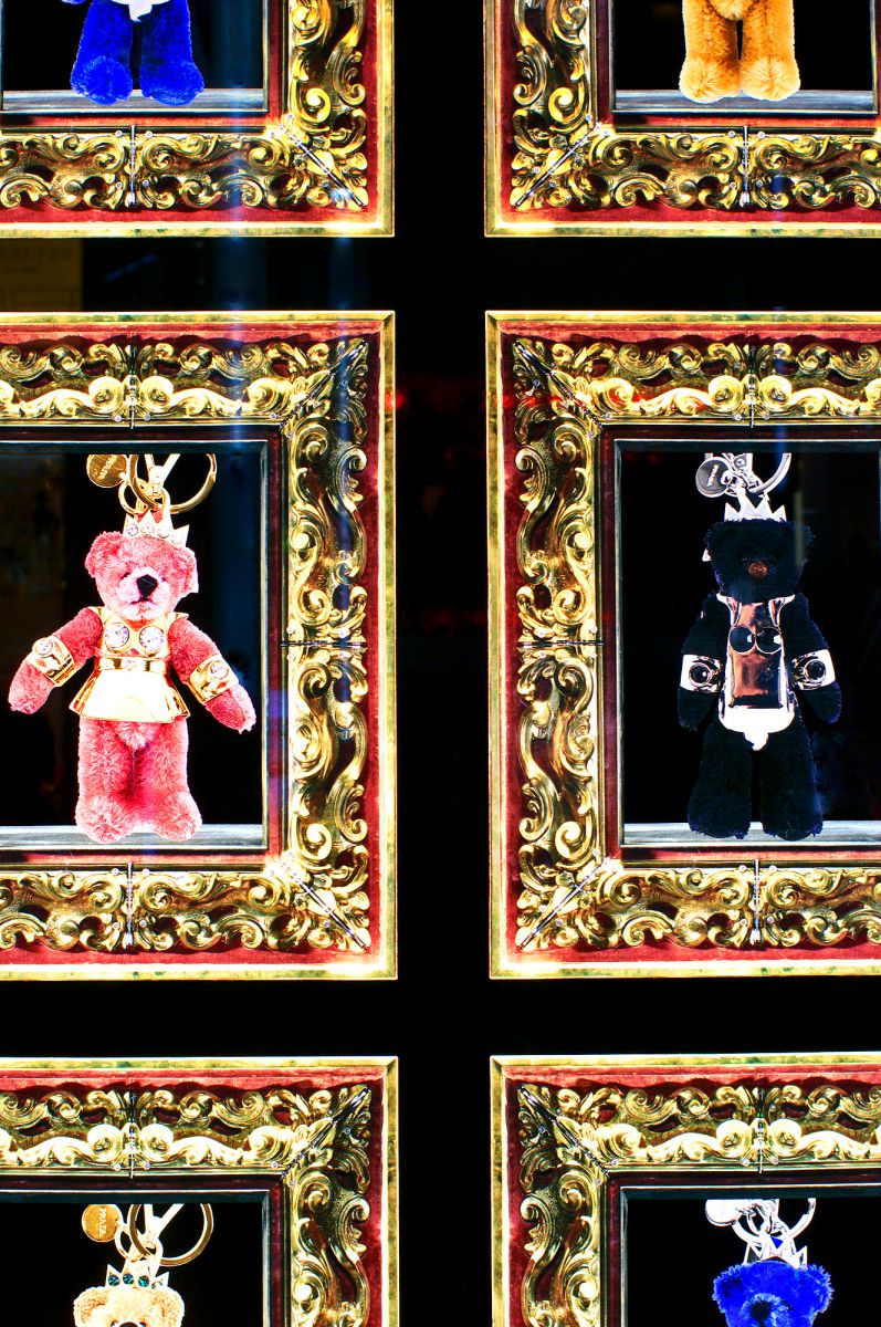 Picture Frame | GANREF