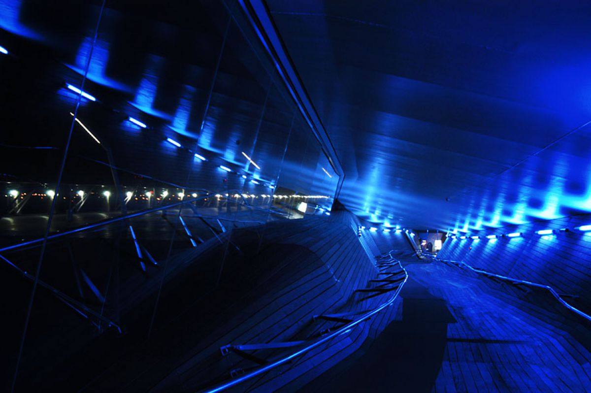 Blue Light Yokohama | GANREF