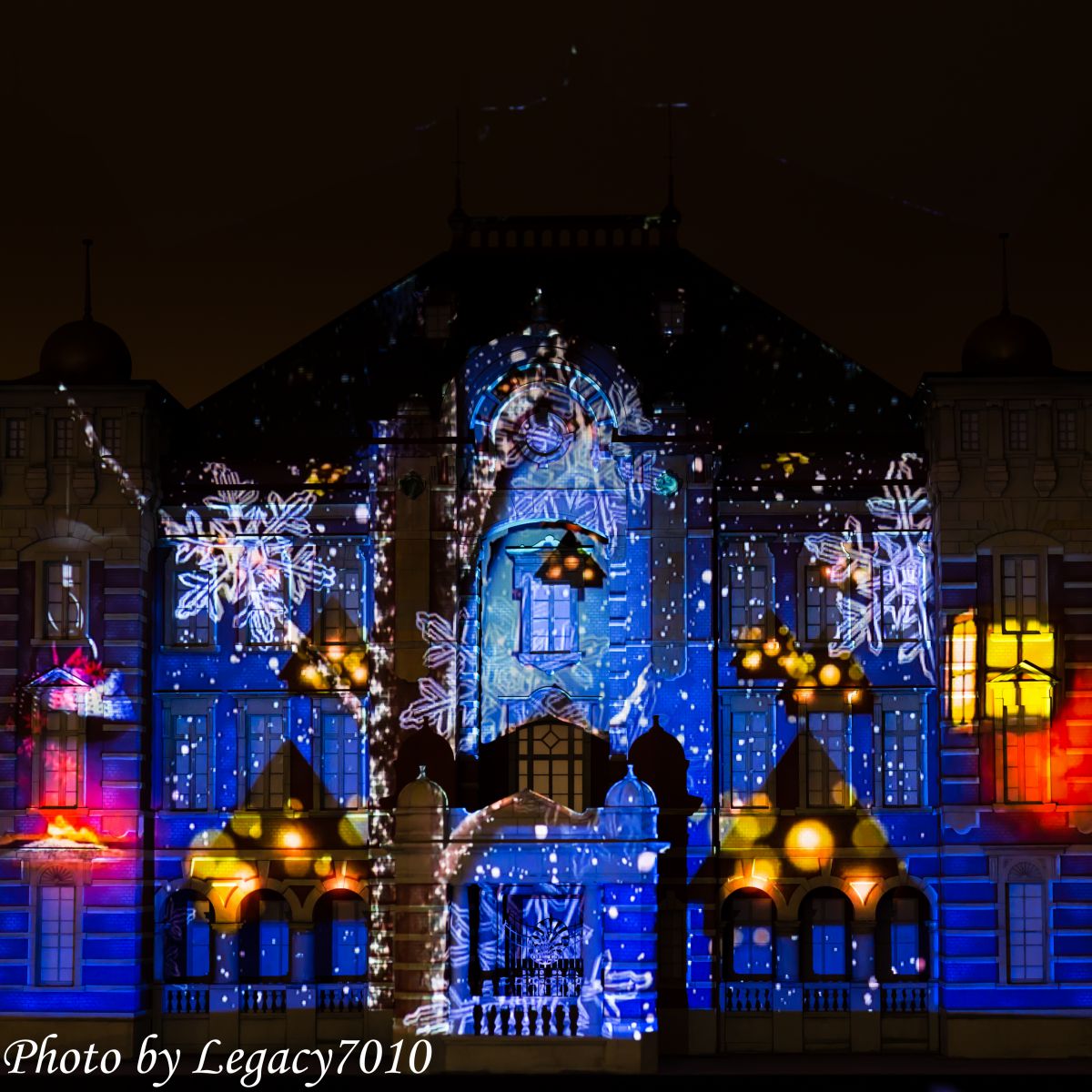 Tokyo Station Projection Mapping! | GANREF