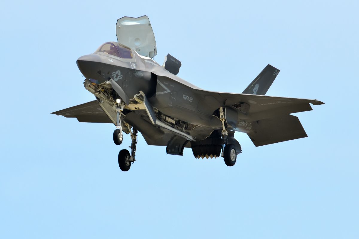 F35B ホバリング | GANREF